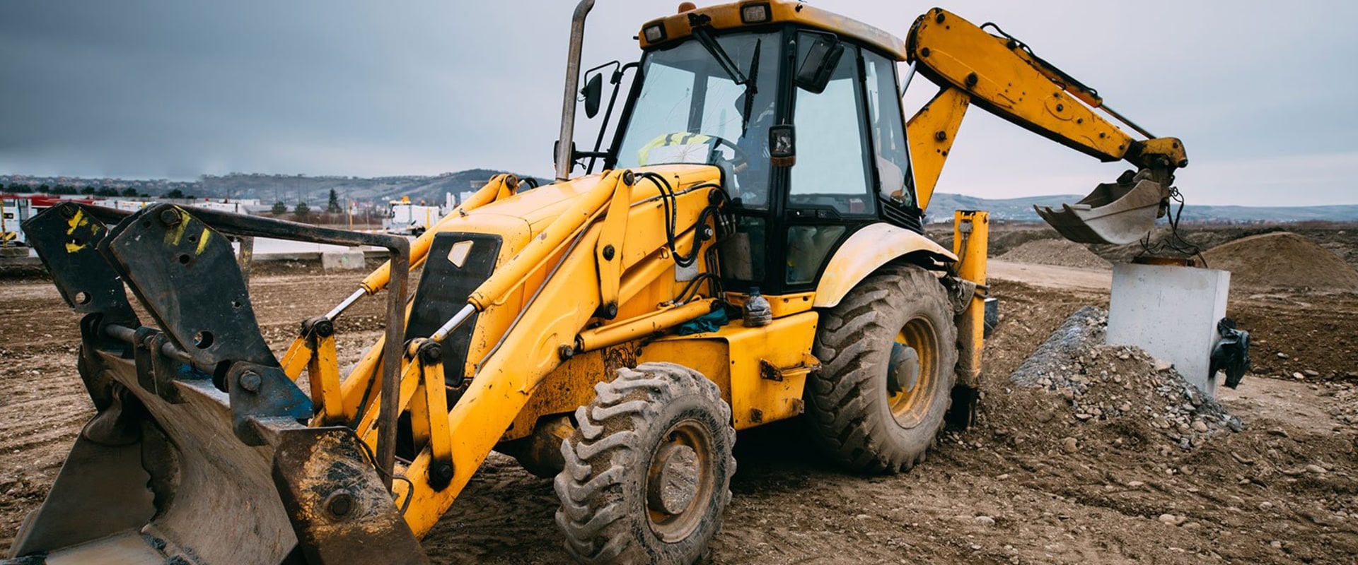 Backhoes: A Comprehensive Overview
